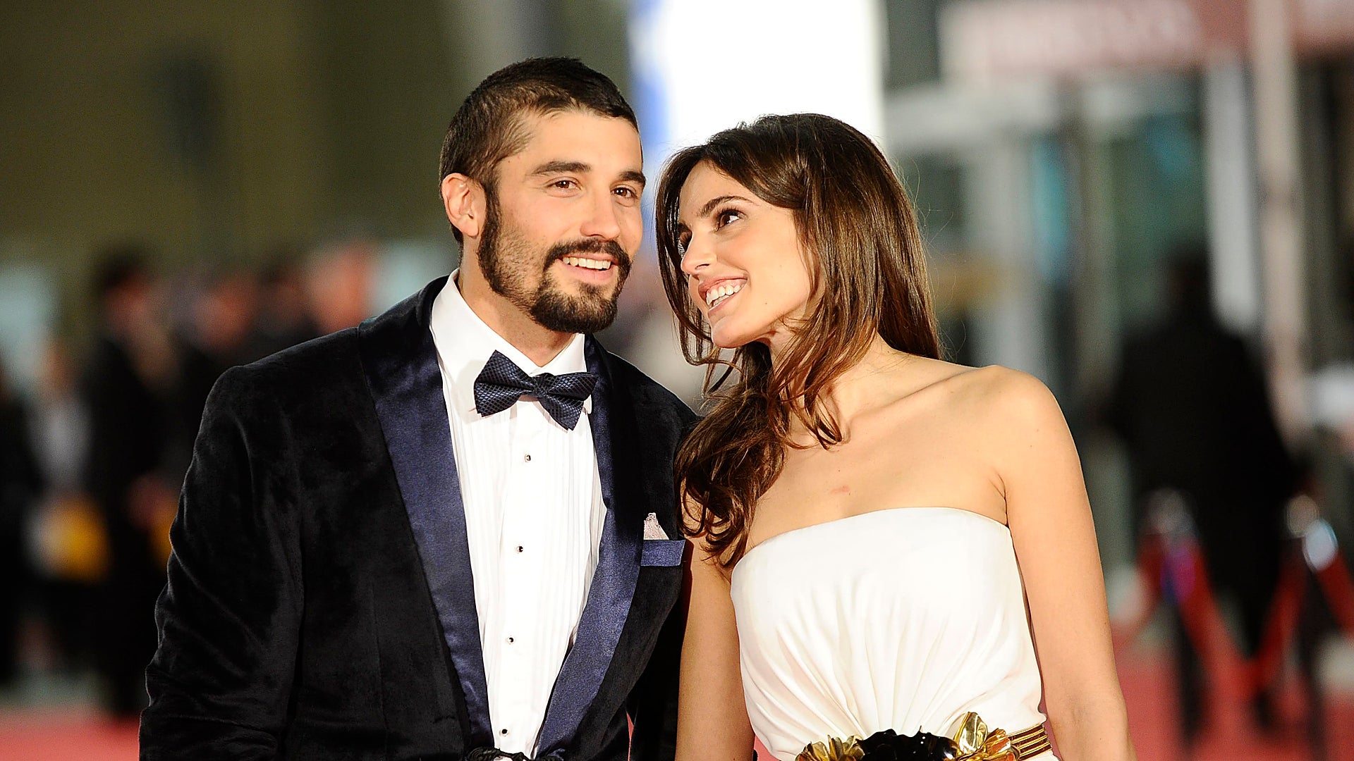 El emotivo recuerdo de Alex García a Verónica Echegui: «Te has tenido ...