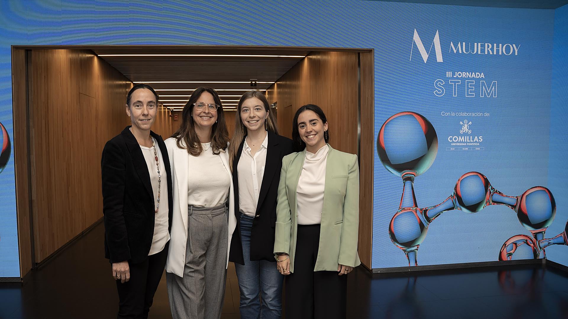 Científicas, ingenieras y líderes de sectores STEM despiertan ...