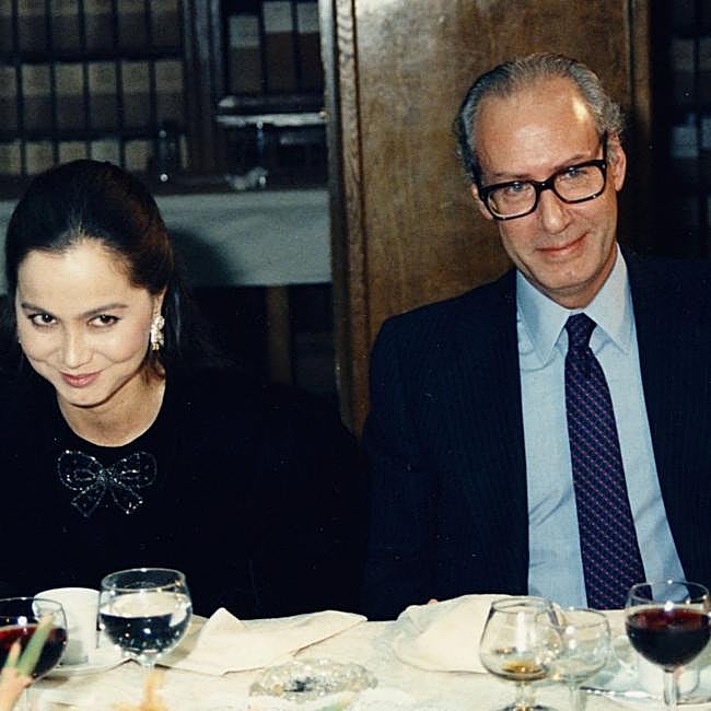 Retrato de Isabel Preysler y Miguel Boyer, por el hijo del ex ministro ...