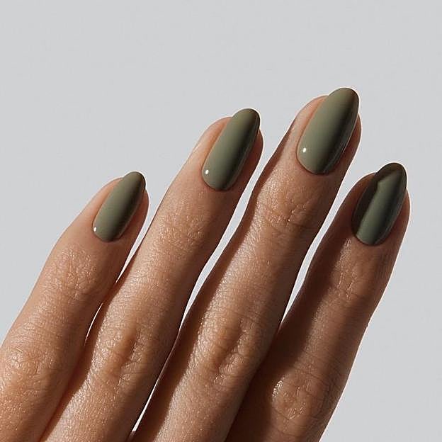 Por qué las uñas verdes son la maniura tendencia más viral del invierno ...