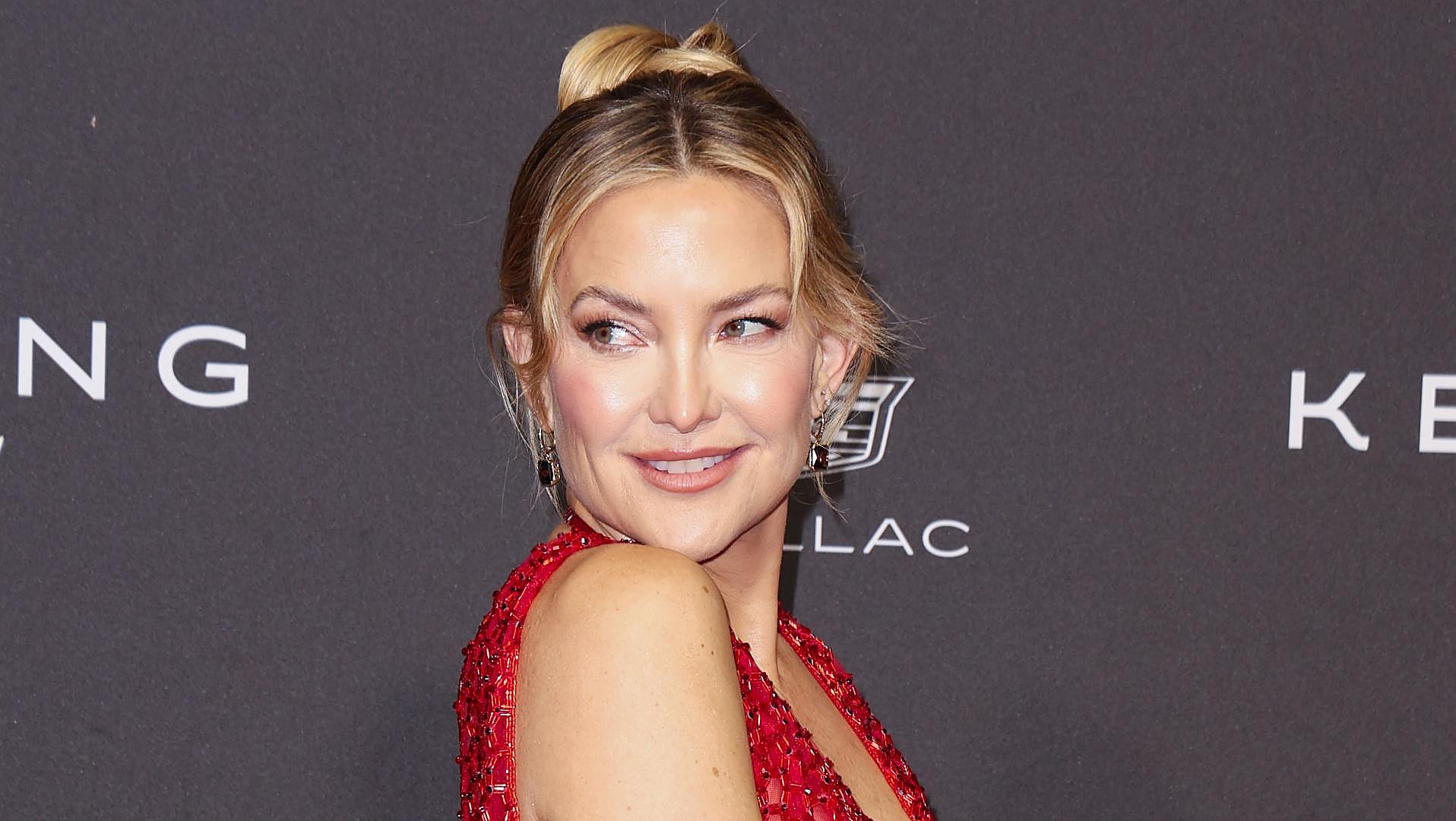 Vestidos rojos, los favoritos de las celebrities para rejuvenecer un ...