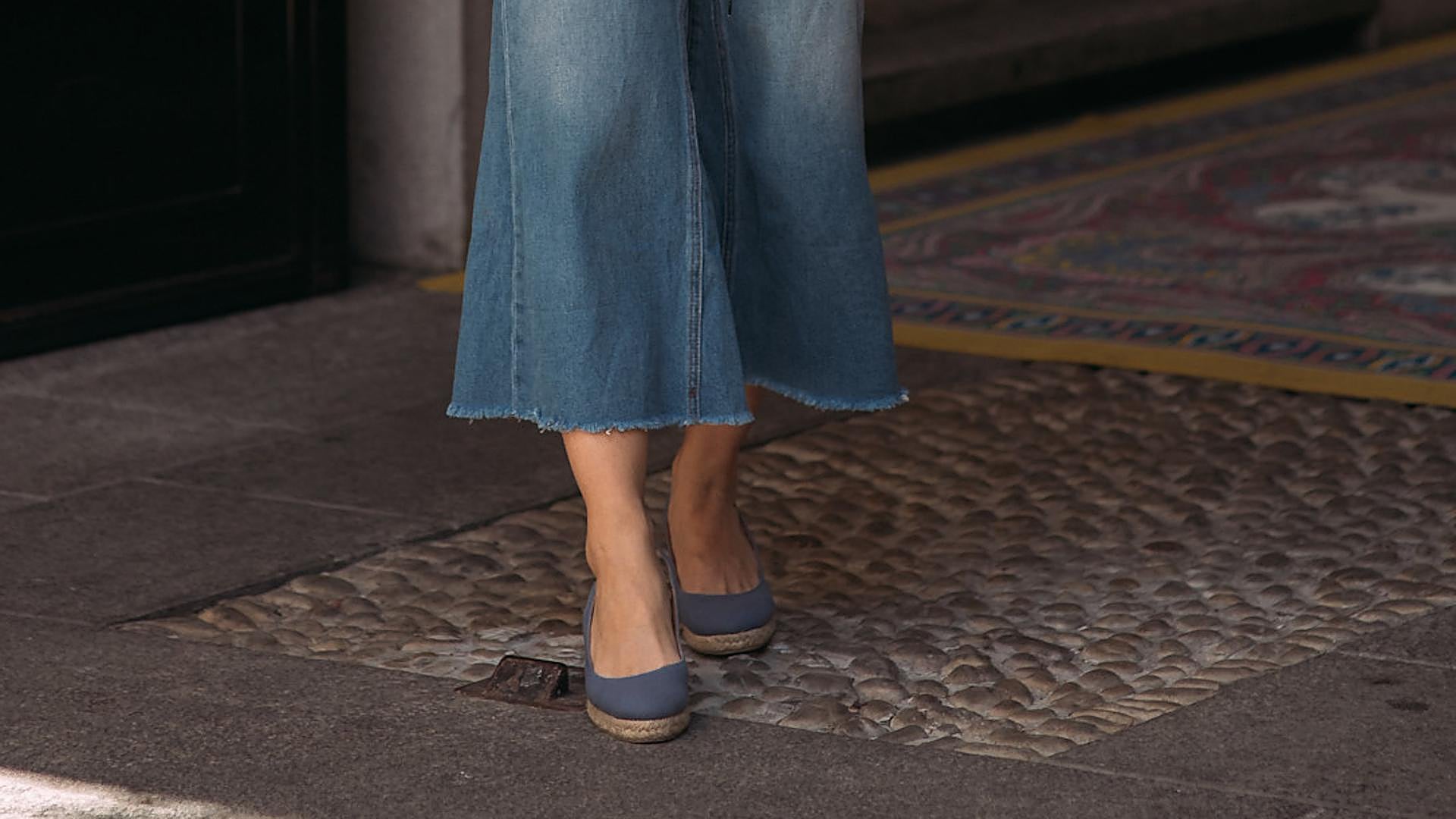 Zapatos con tejido denim: así es el calzado de verano que va a arrasar ...