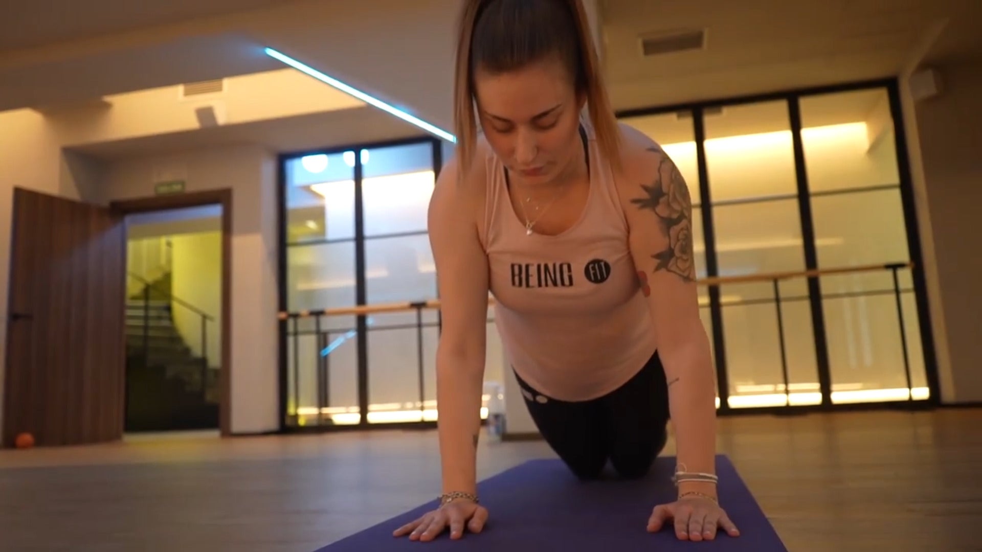 Ejercicio para fortalecer el brazo (2) | El Diario Vasco