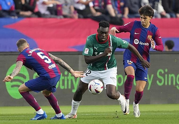 Samu Omorodion adelanta al Alavés en el primer minuto | TodoAlicante