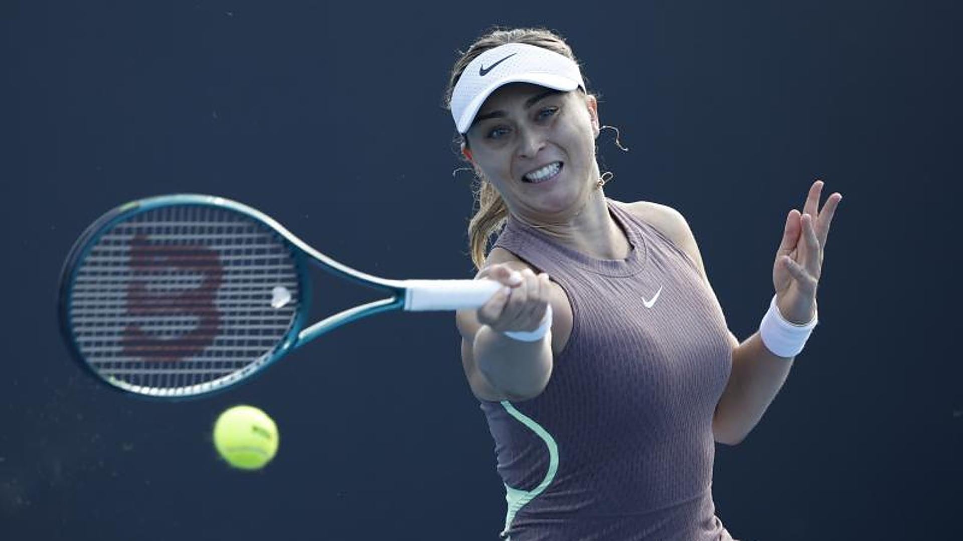 Badosa continúa con su alegría y Djokovic evita una debacle en ...