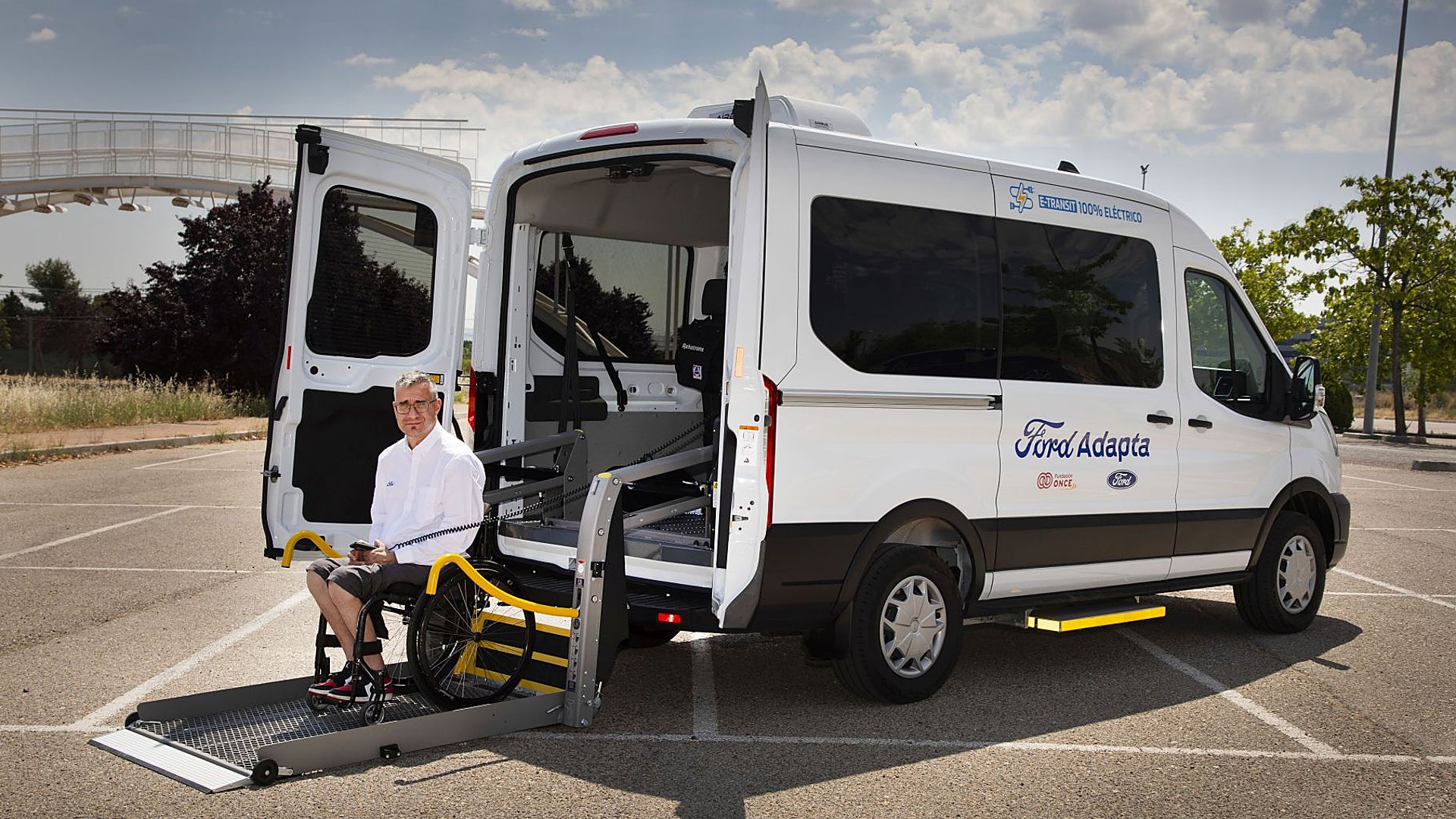 Ford se va de gira por España con sus vehículos adaptados | El Correo