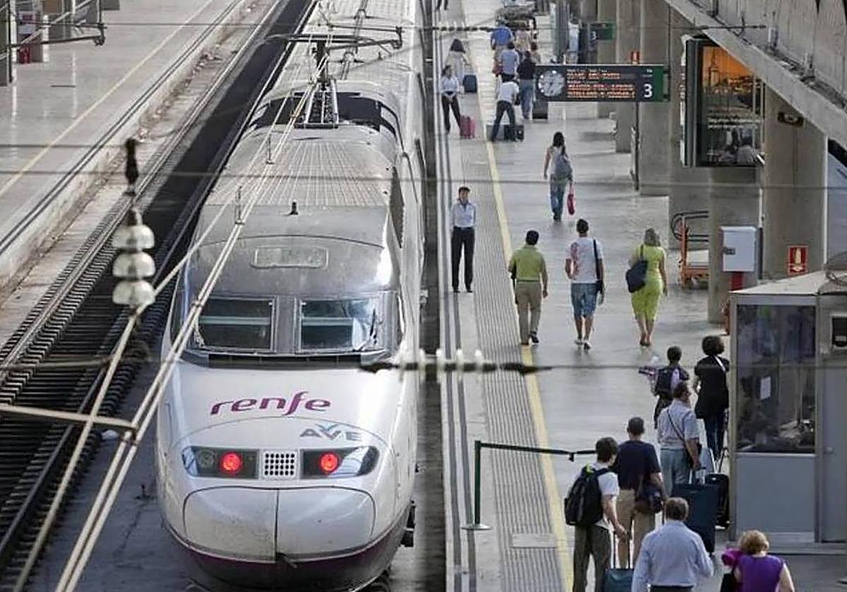 Renfe Sells Over a Million Tickets with Summer Youth Discounts, 62% More Than in 2023 | TodoAlicante