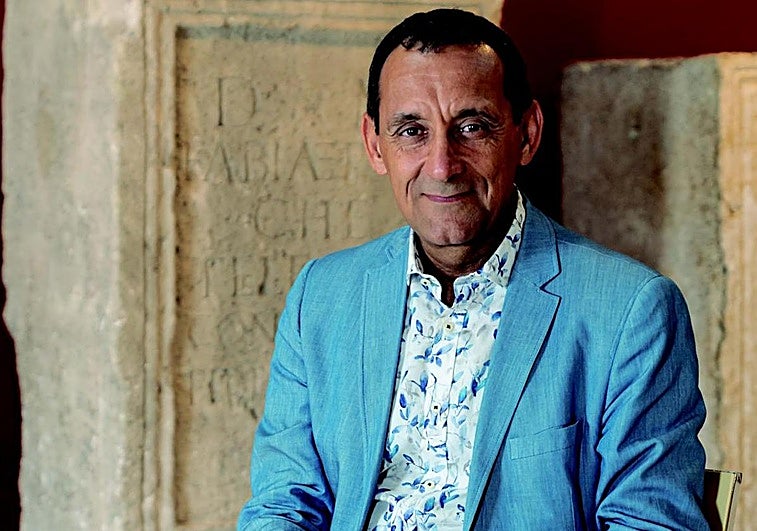 Javier Velaza, Premio Loewe de Poesía | El Correo