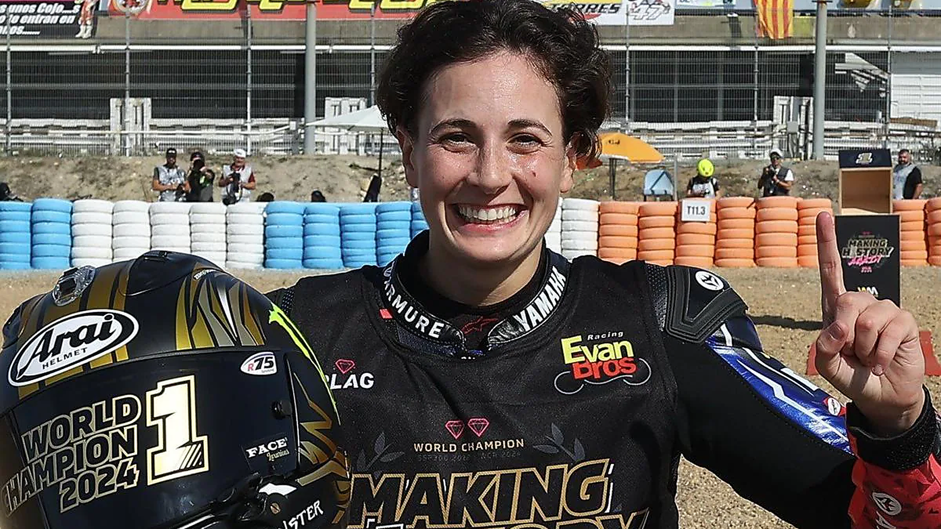 Ana Carrasco hace historia y gana el primer Mundial femenino de ...