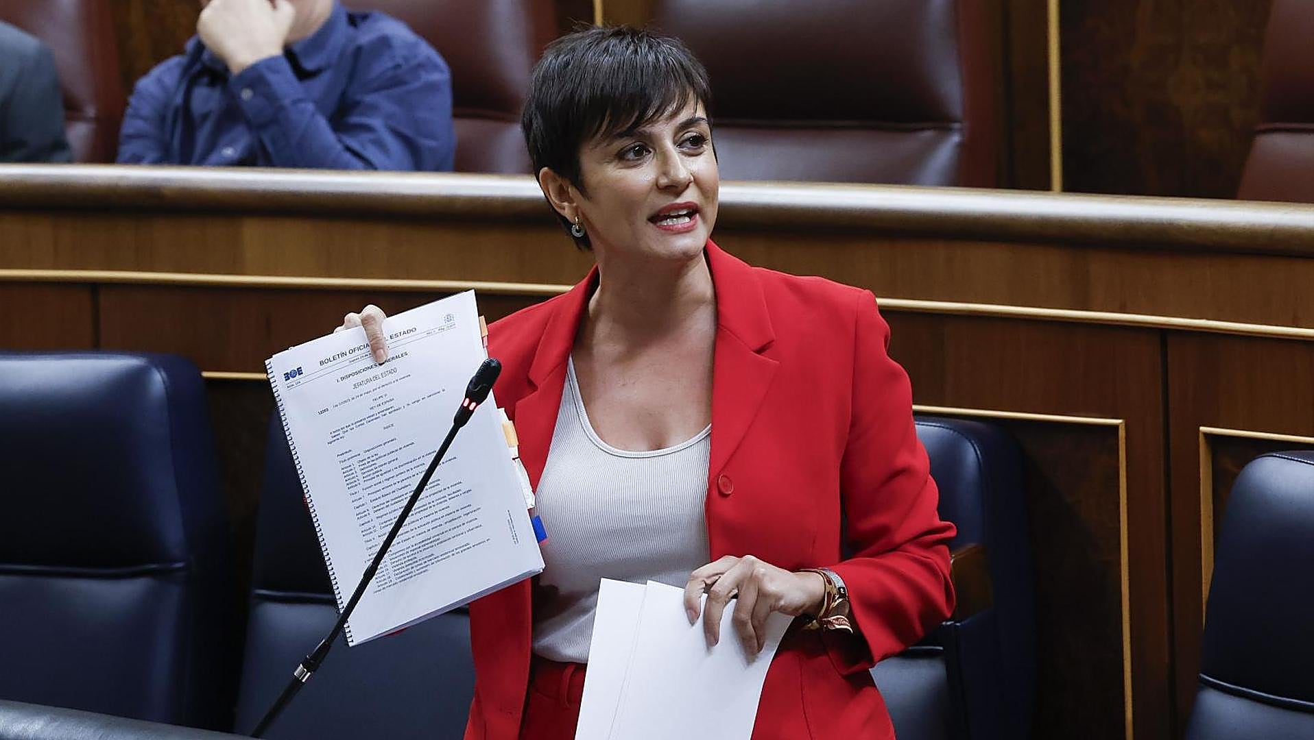 Directo | El PSOE sufre en un tenso pleno sobre la vivienda | Canarias7