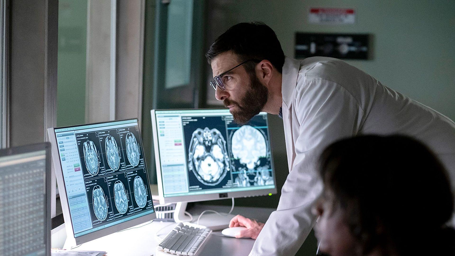 Daniel Roldán: 'Mentes brillantes' también tiene su doctor peculiar | Ideal