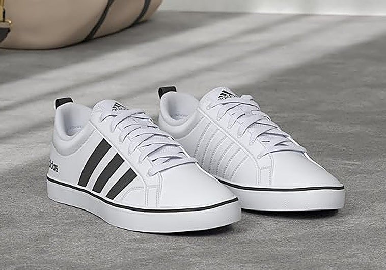 Este modelo de Adidas para hombre es el más vendido del mes en Amazon y ...