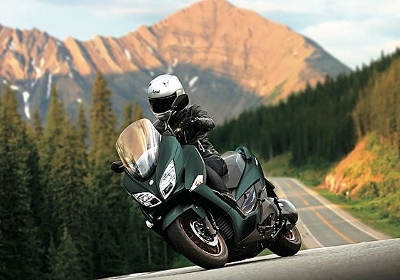 The Suzuki Burgman 400 Adapts to Euro5+, Updates Colours and Offers the ...