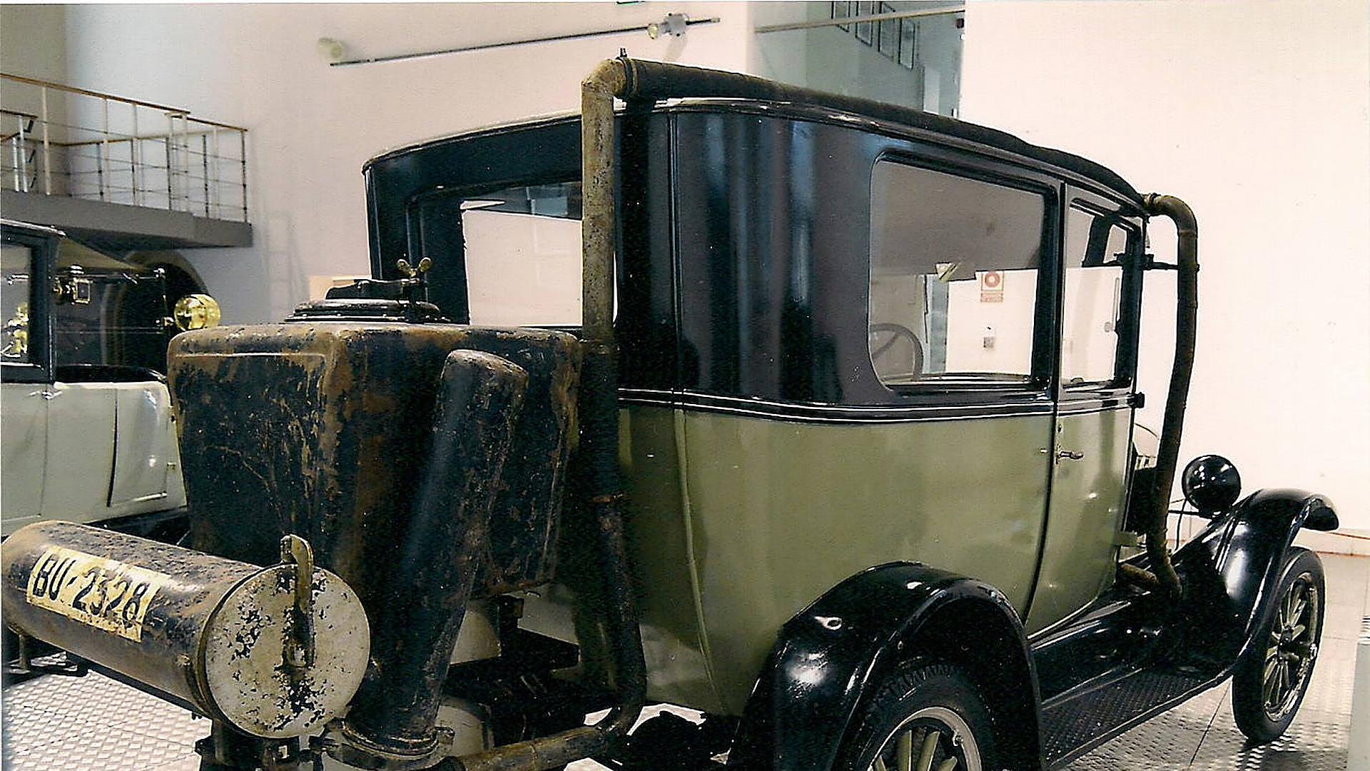 El gasógeno, pieza del mes en el Museo de Historia de la Automoción de ...