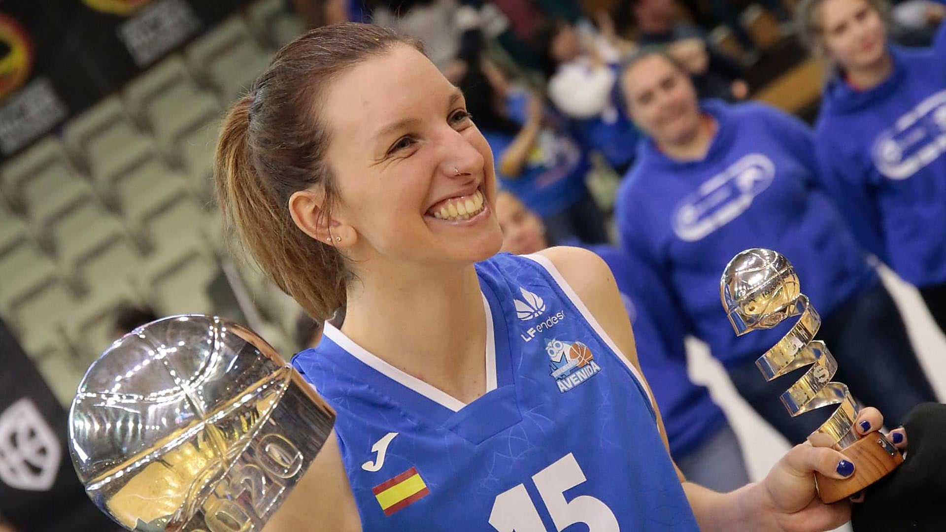 Laura Gil 'gladiator' vivirá su tercera etapa en el CB Avenida ...