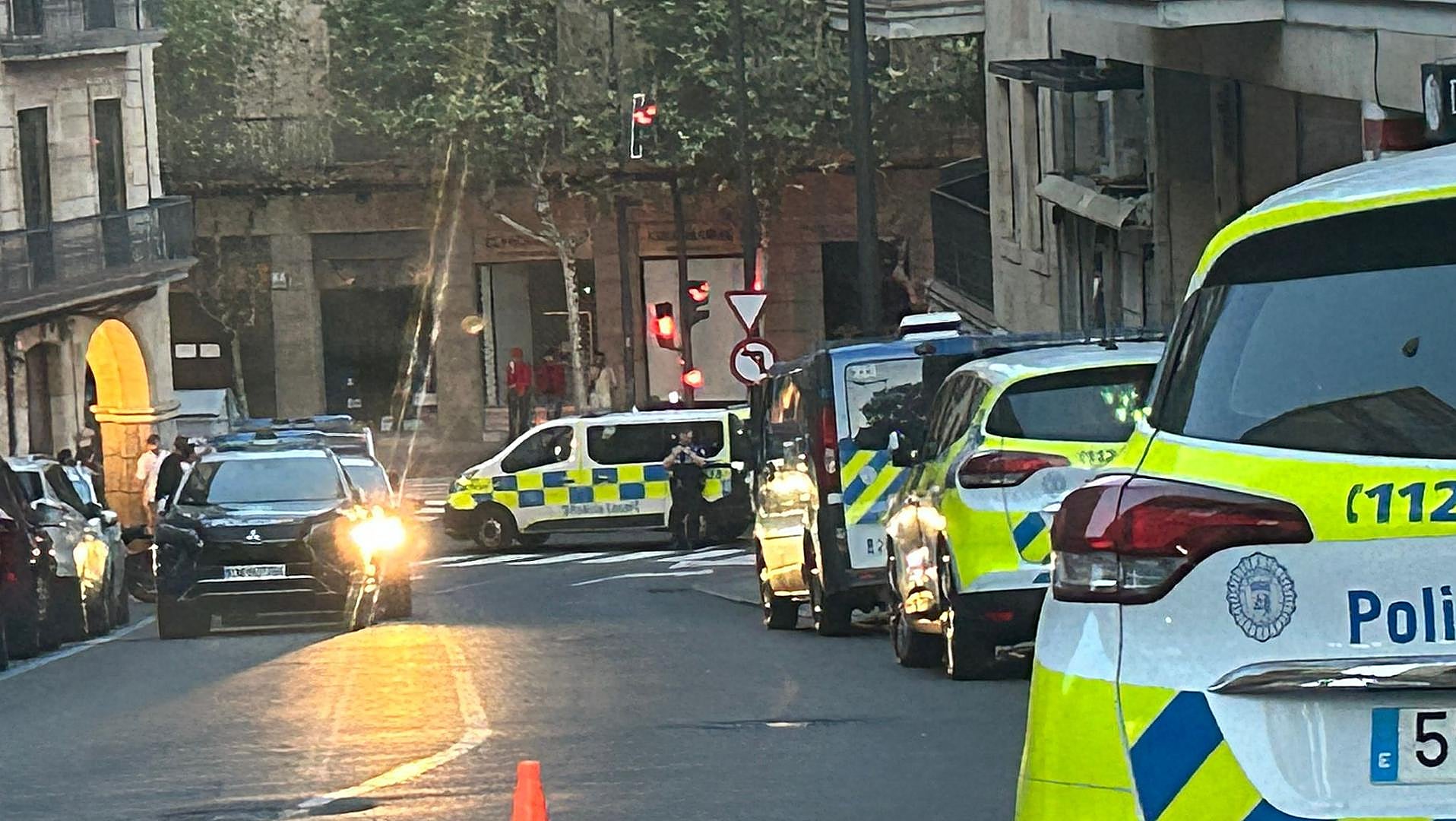 Espectacular redada con ocho vehículos policiales en un 'after' de ...