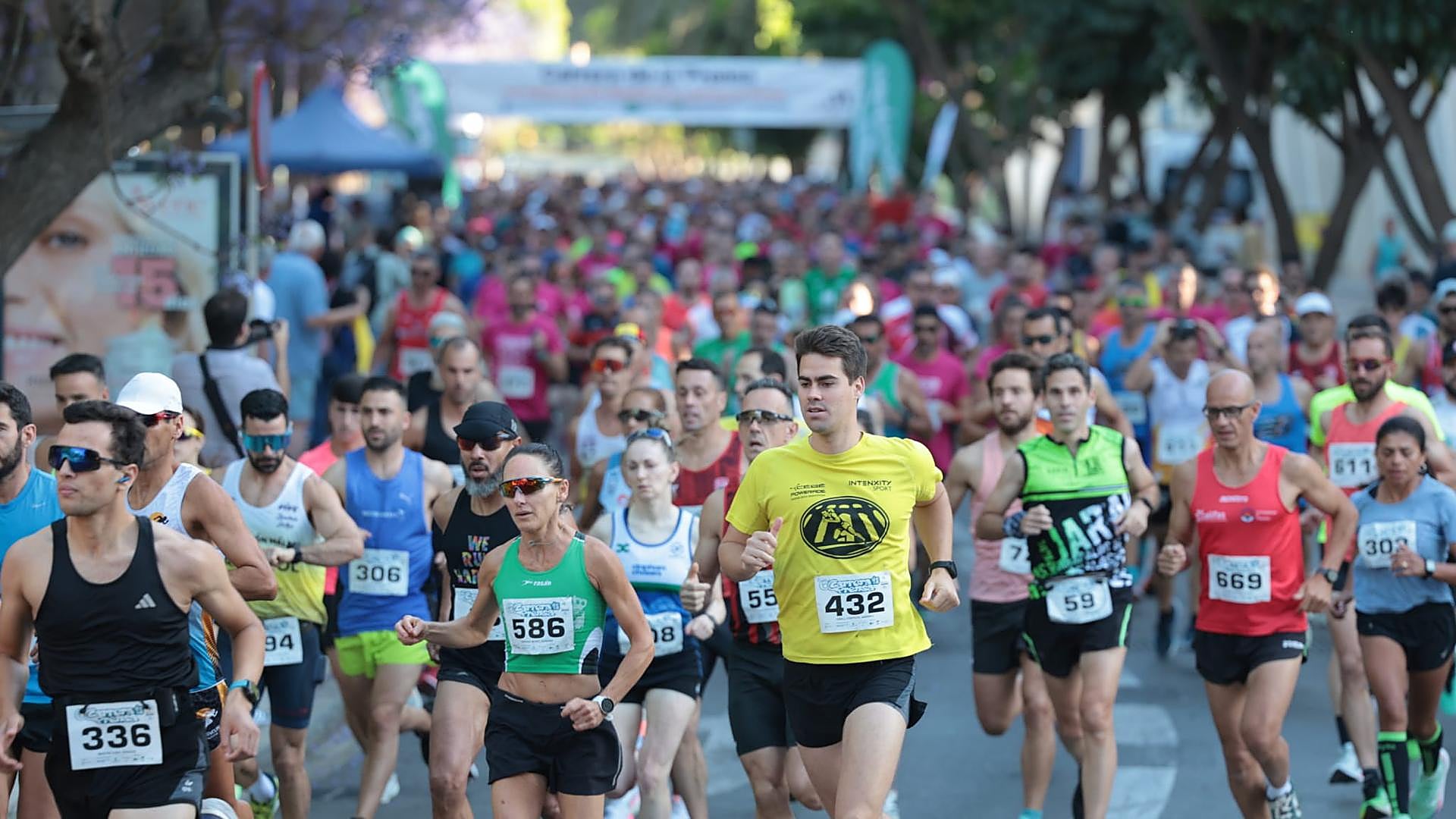 Malaga run: 1,000 take to the streets for earthquake victims and press ...