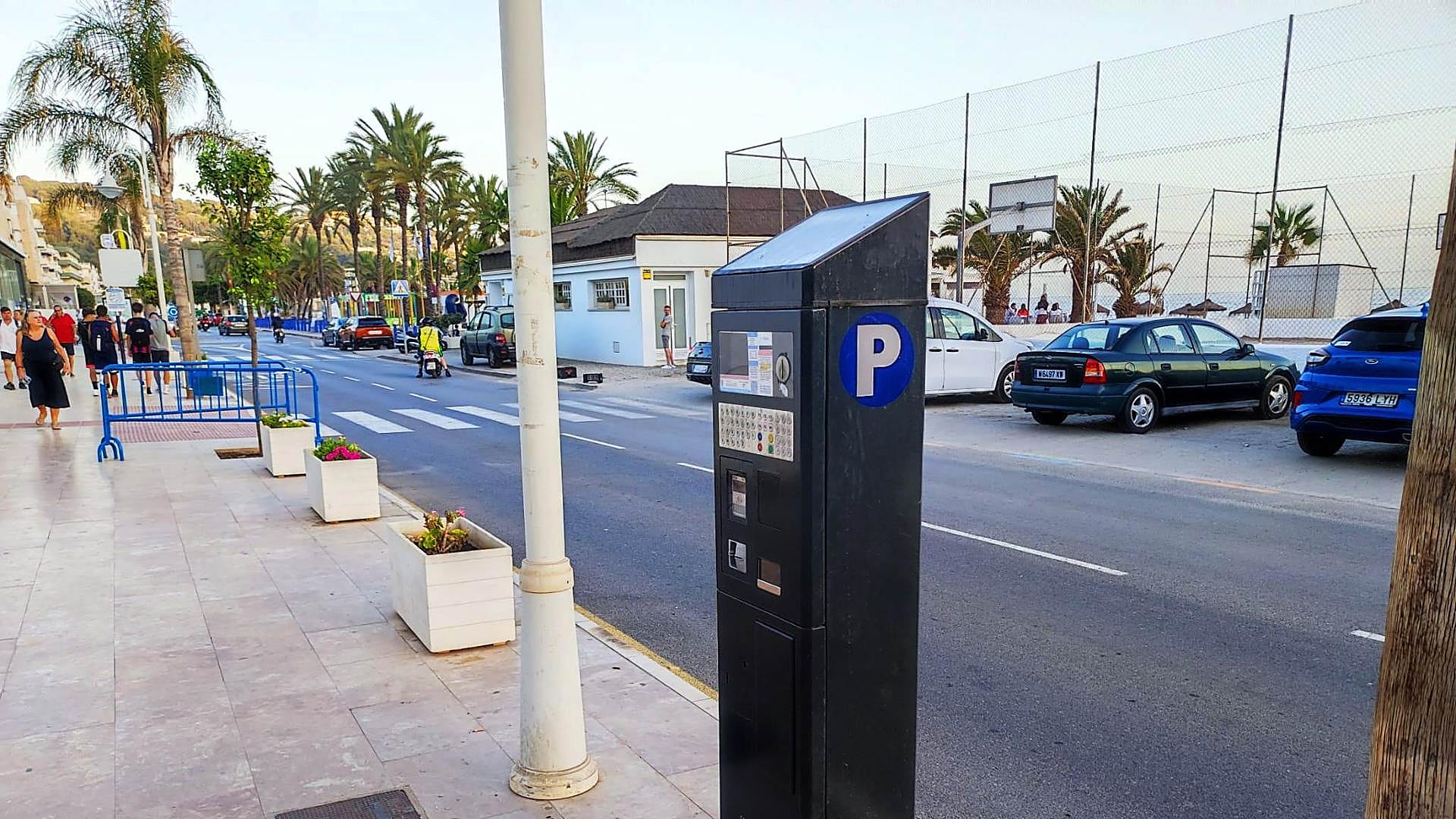 Parking meters now operative on seafront promenades of Almuñécar and La ...