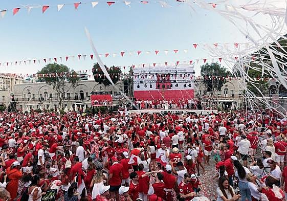 Flags, fireworks and flowers for Gibraltar's National Day | Sur in English