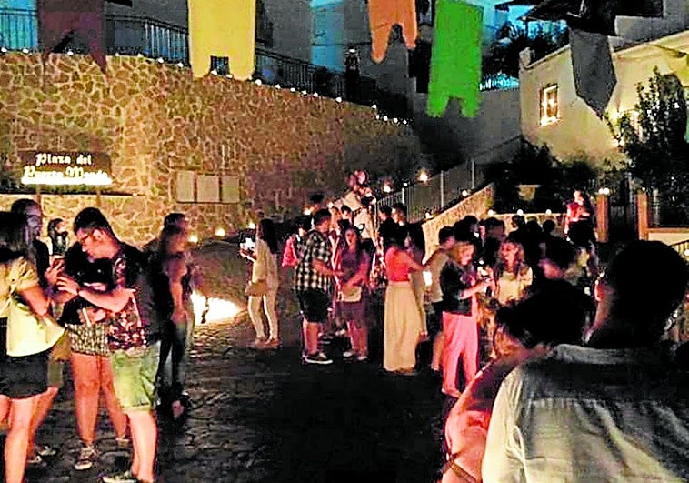 Guaro to light up during its multicultural festival | Sur in English