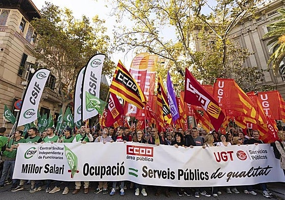 Spanish government will sit down to negotiate civil servants' pay rise ...