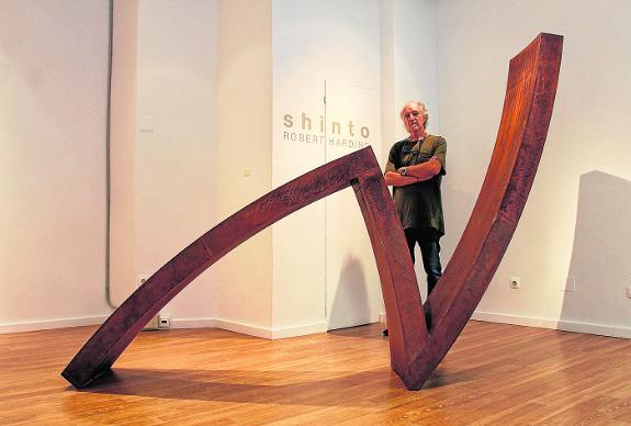 Harding: art in the form of a touchstone | Sur in English