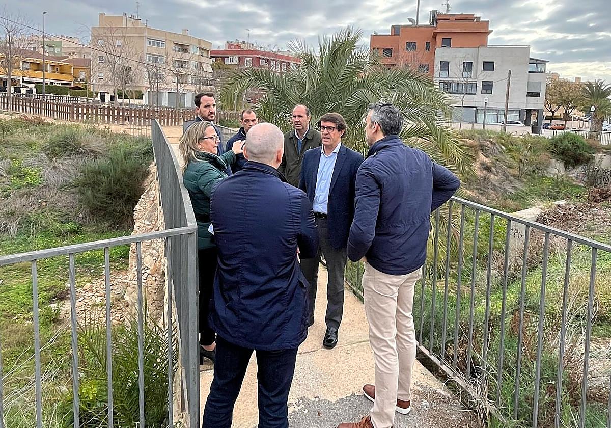 Elche plans to build a retaining wall in the San Antón ravine to ...