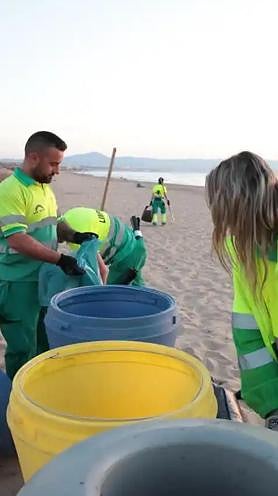 St. John's Night Passes Without Incidents on Elche Beaches | TodoAlicante